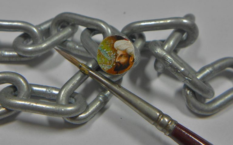 The Tiniest Paintings You Will Ever See | artFido