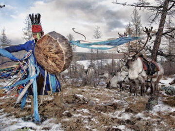 The Reindeer Riders: Amazing Photography of the Reindeer People From ...