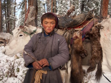 The Reindeer Riders: Amazing Photography of the Reindeer People From ...