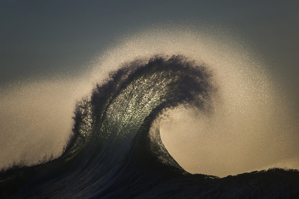Photographer Ray Collins Captures Wondrous Waves | artFido