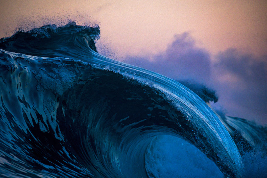 Photographer Ray Collins Captures Wondrous Waves | artFido