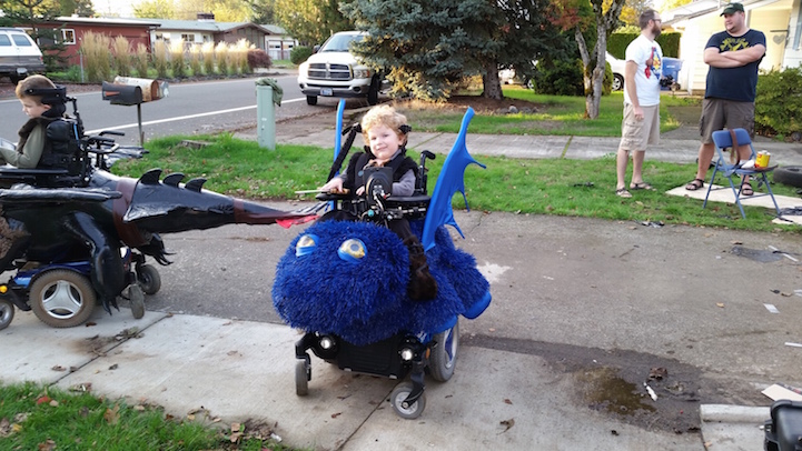 Father Builds Jaw-Dropping Halloween Costumes For Kids In Wheelchairs ...