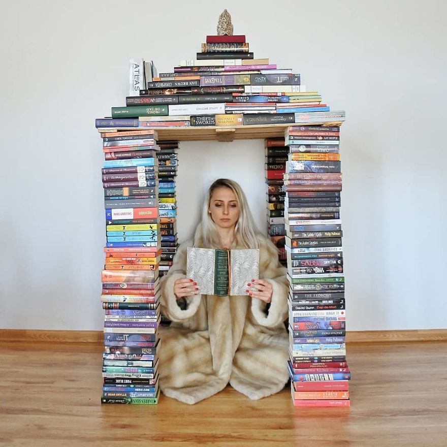 This Ultimate Book-Lover Turns Her Massive Library Of Books Into Art ...