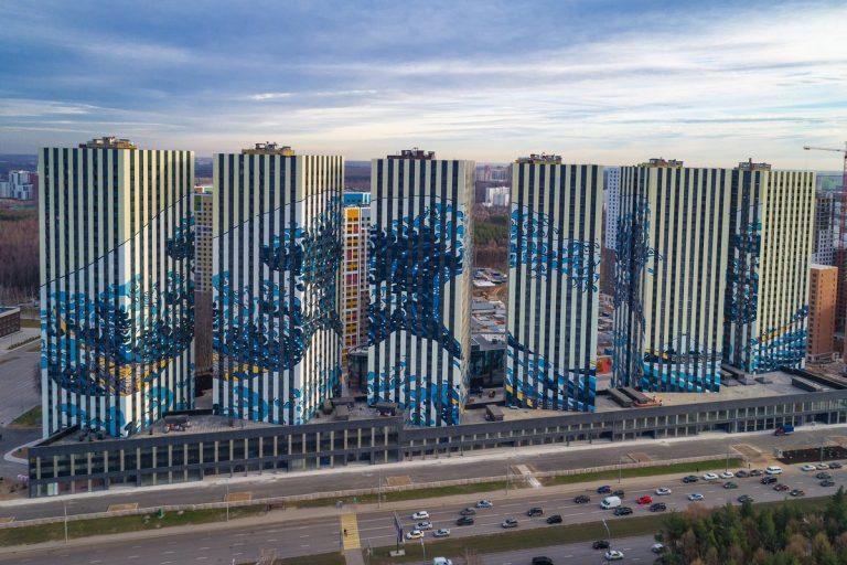 Hokusai’s ‘The Great Wave’ Appears On Massive Residential Towers in ...